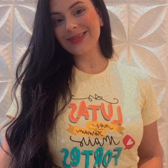 Bruna T-Shirt - Moda Feminina - Instabio | Linkbio