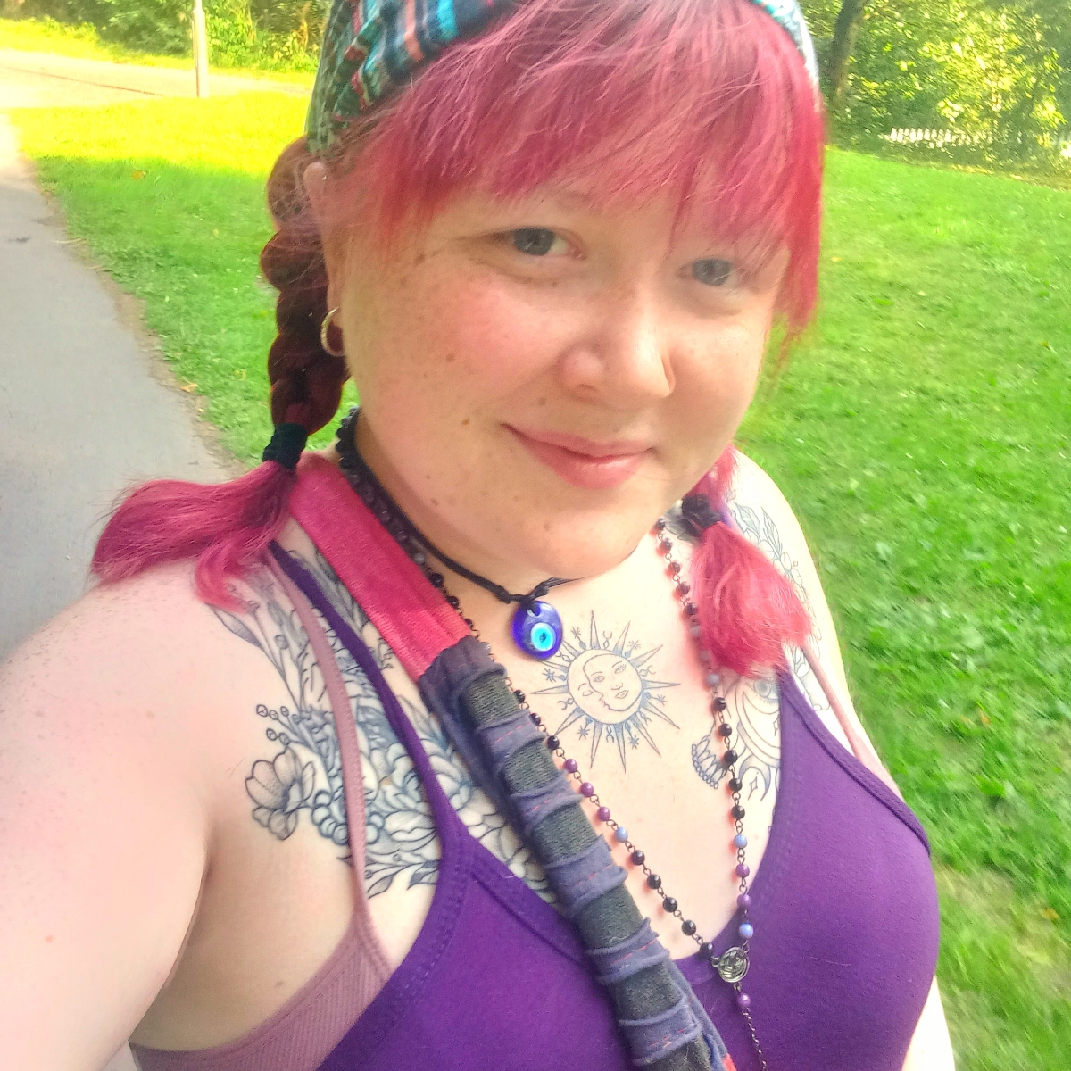 Brooke Dunham🔮🦋 - Linkbio | Instabio