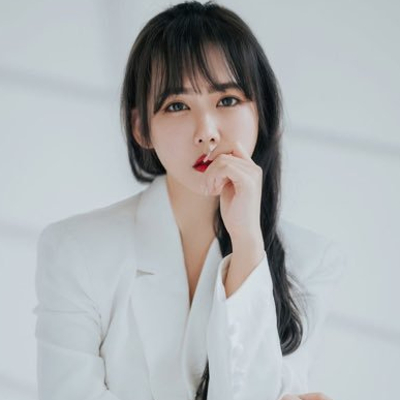 崩壞的英文老師 Nina (IG:326n.h) - Linkbio | Instabio