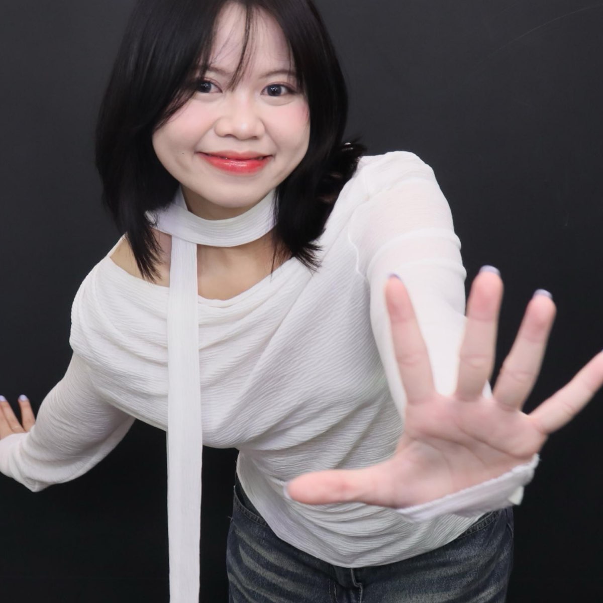 Hé lu Tui là Nhàn cute đây! - Linkbio | Instabio